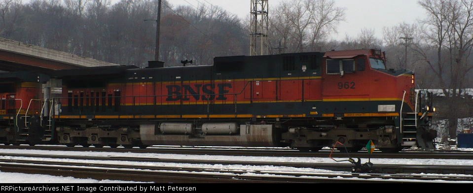 BNSF 962